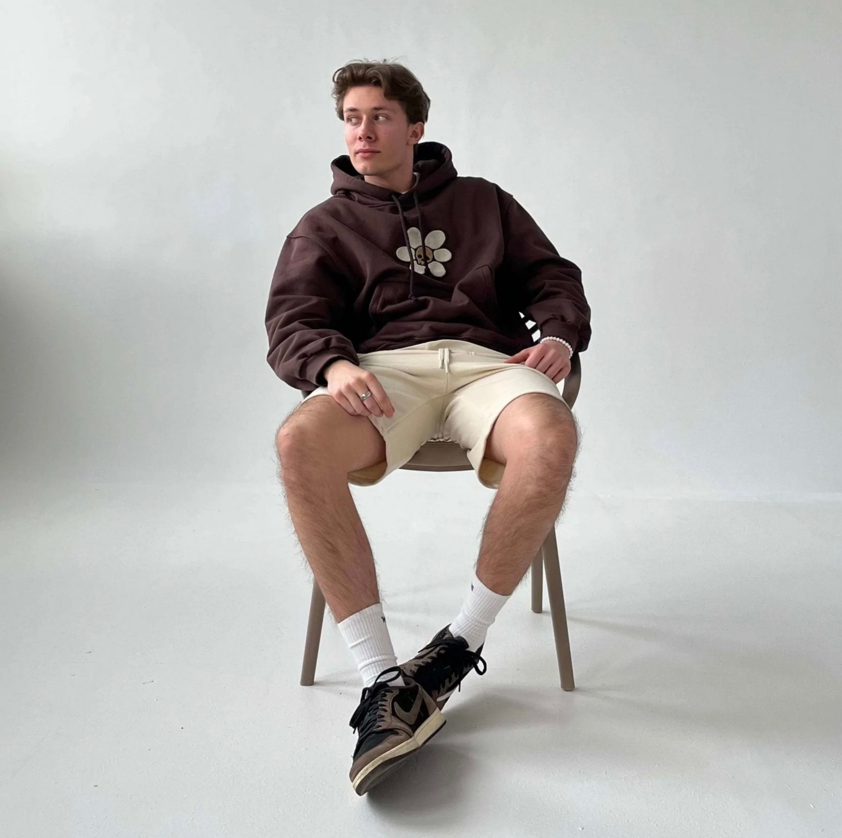 Streetwear clothing. Premium T-shirts, sweatshirts and pants. – Nous Tous nutu.store